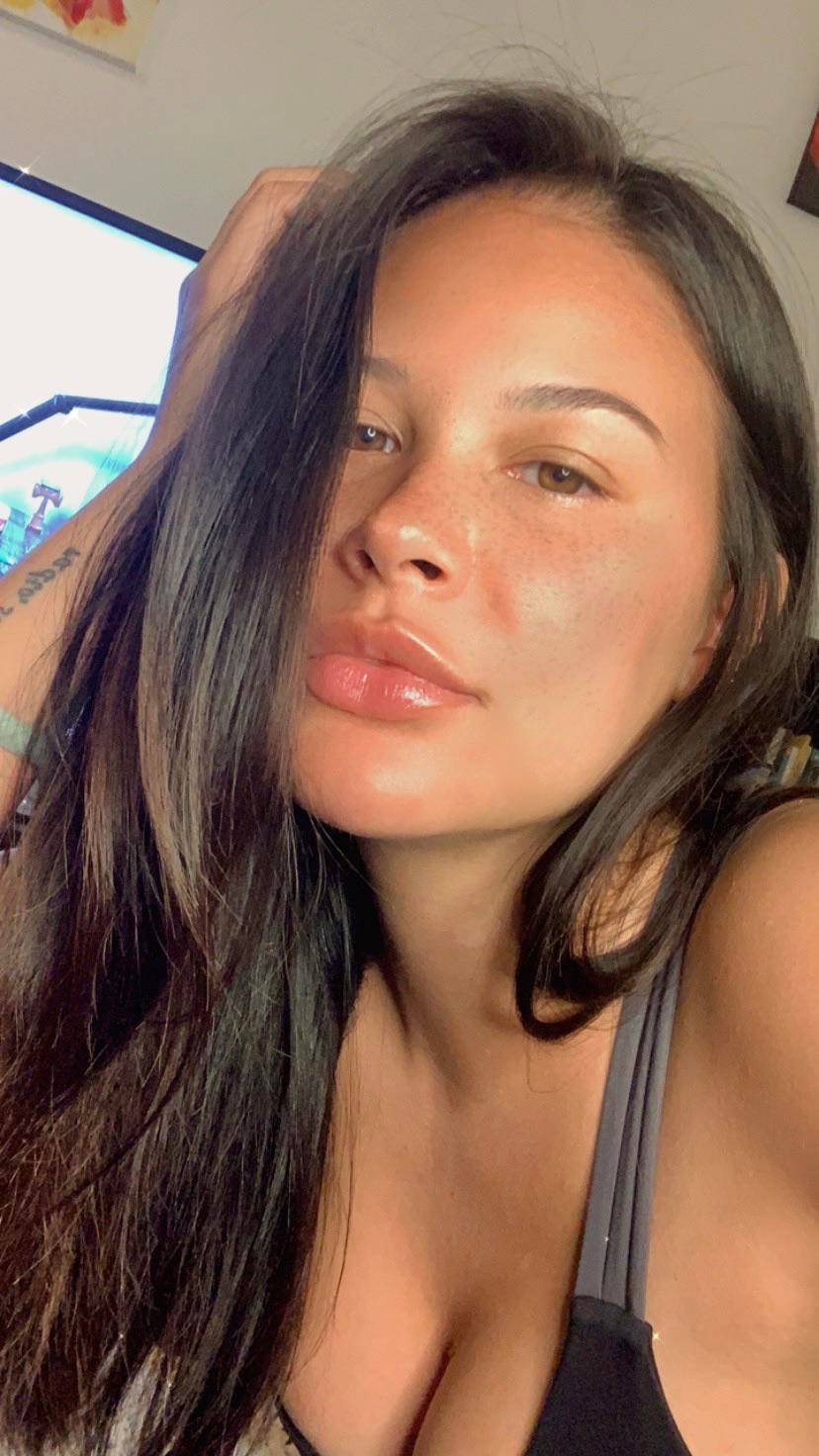 Austrian x Thai 🪅 | Scrolller