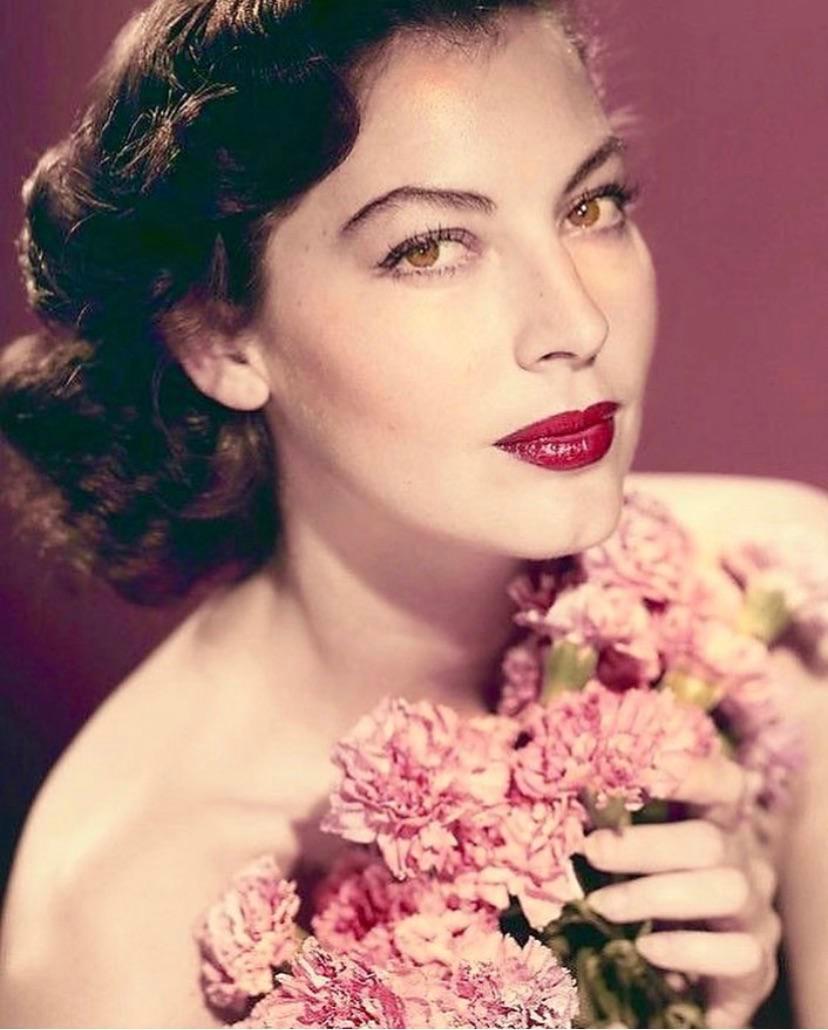 Ava in 1951 | Scrolller