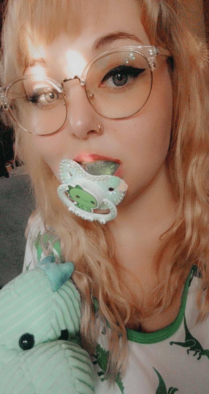 Baby dinos don't bite too hard, I swear!! 😋🦖 | Scrolller