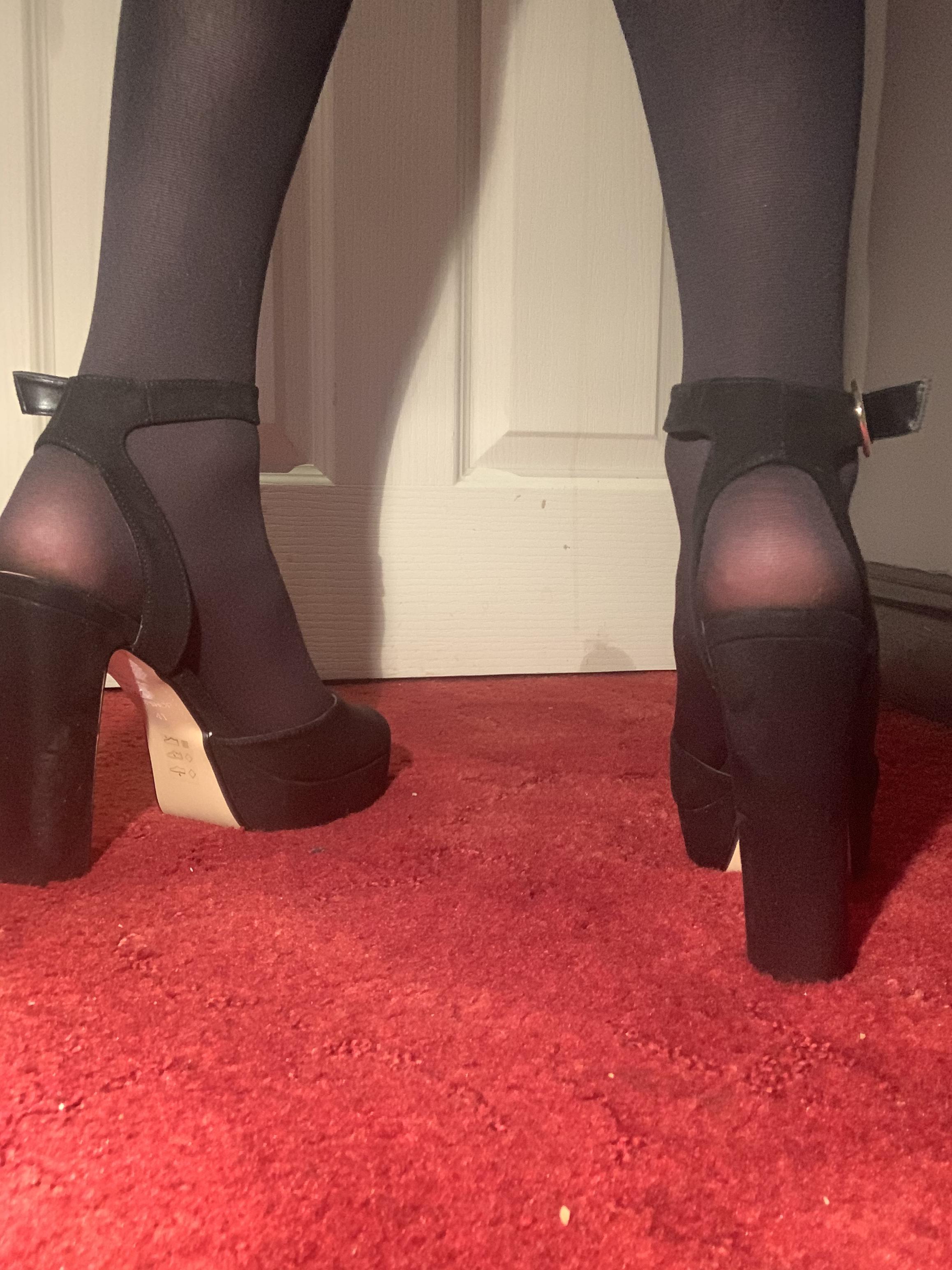 Back again! [OC] | Scrolller