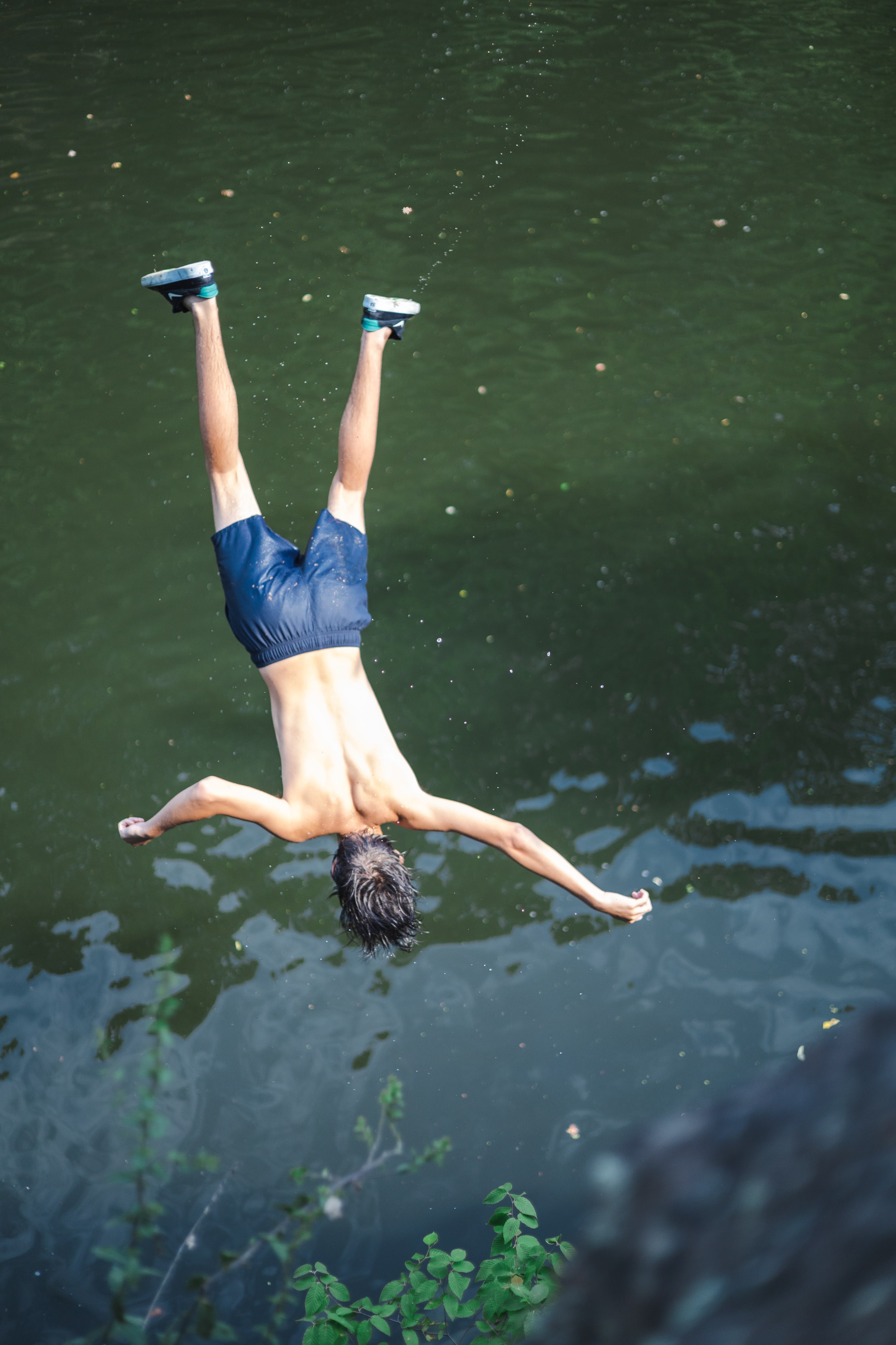 Back flip cliff diving | Scrolller