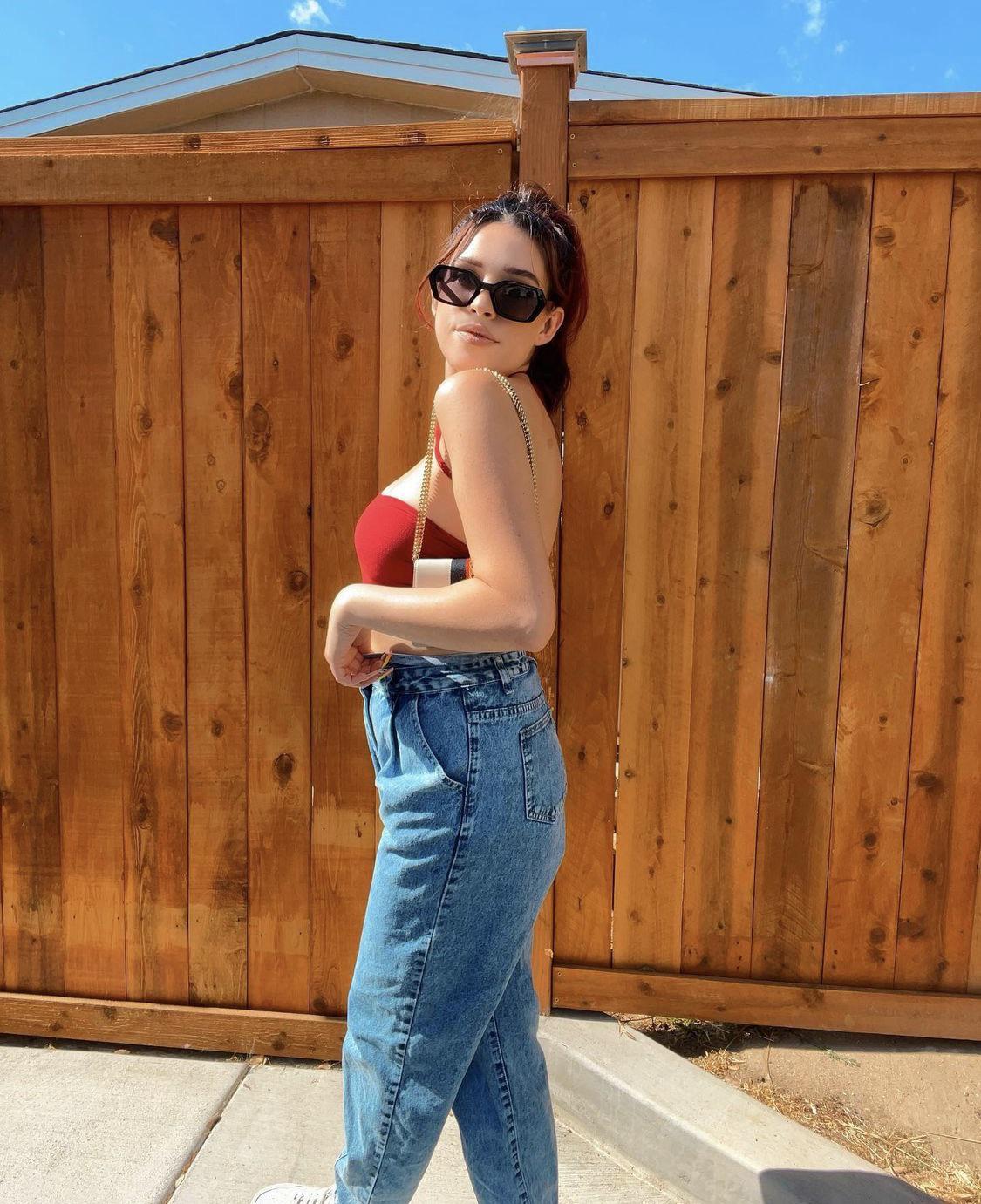 Back side | Scrolller