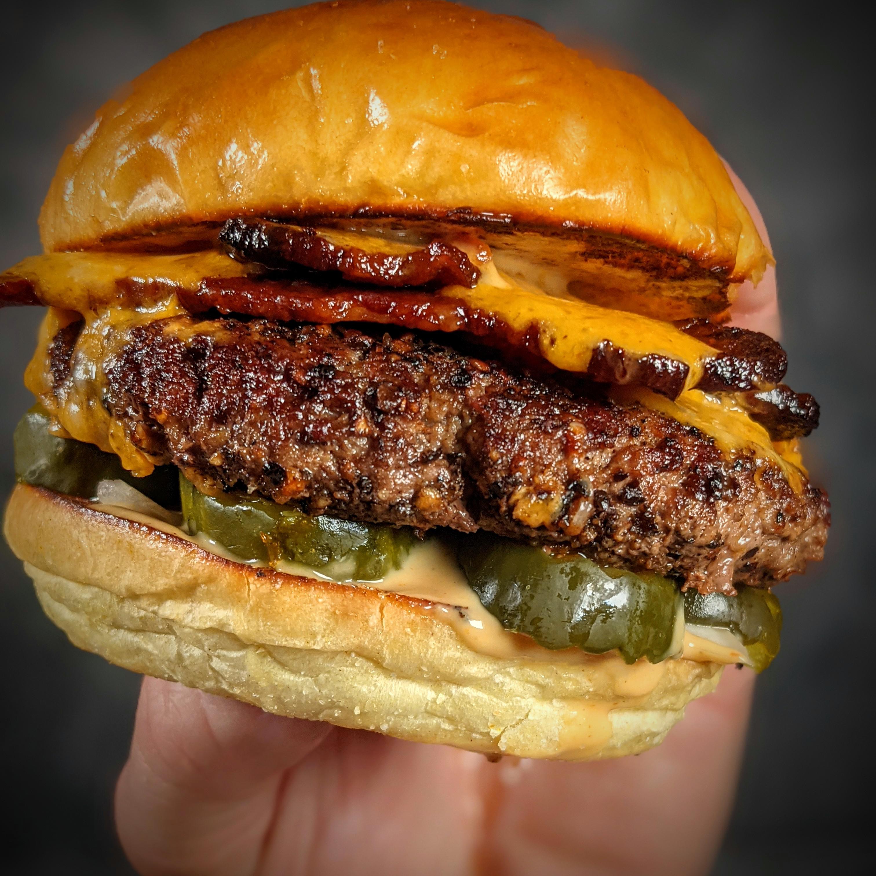 Bacon Cheeseburger | Scrolller