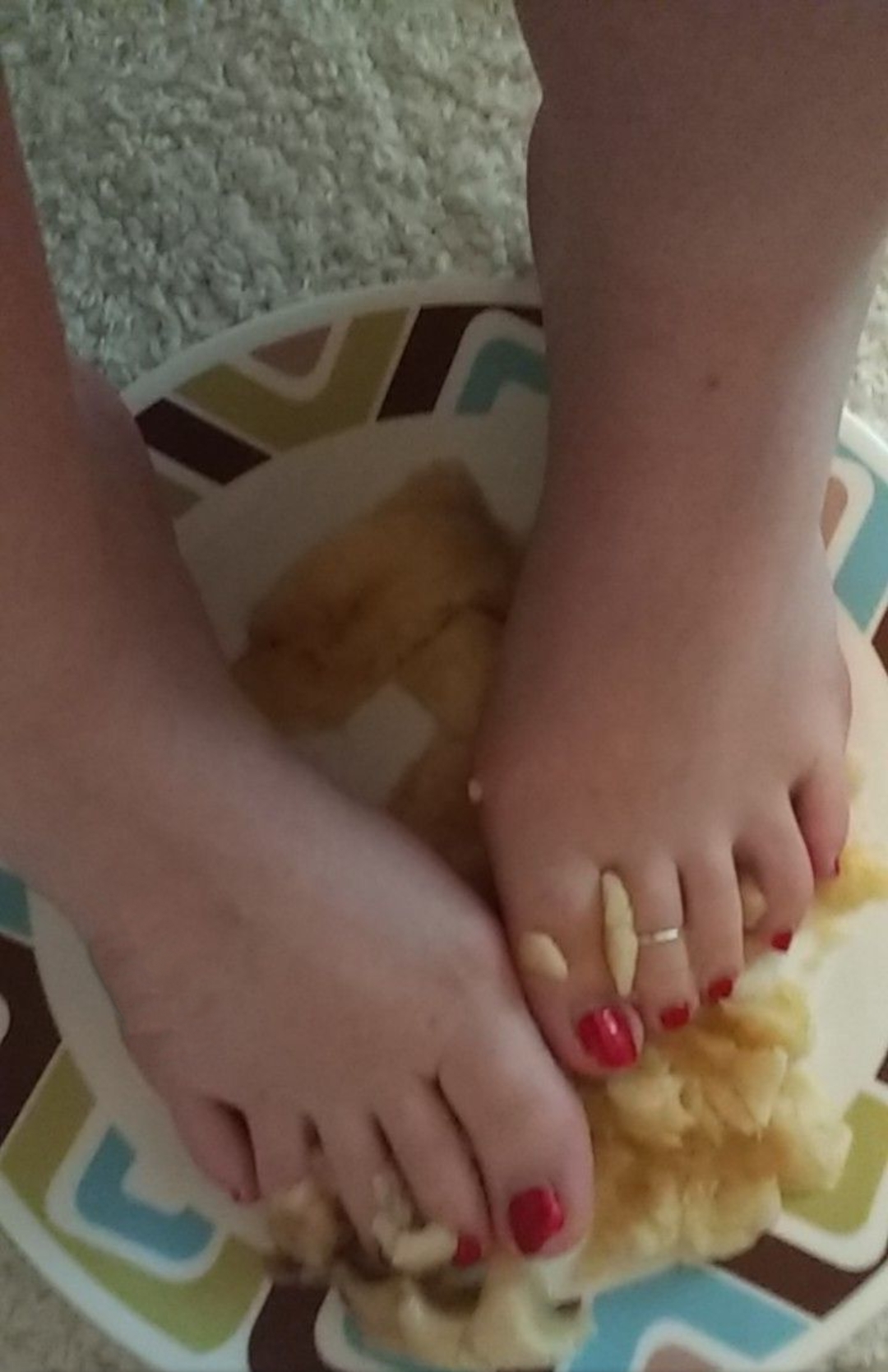 Banana squish | Scrolller