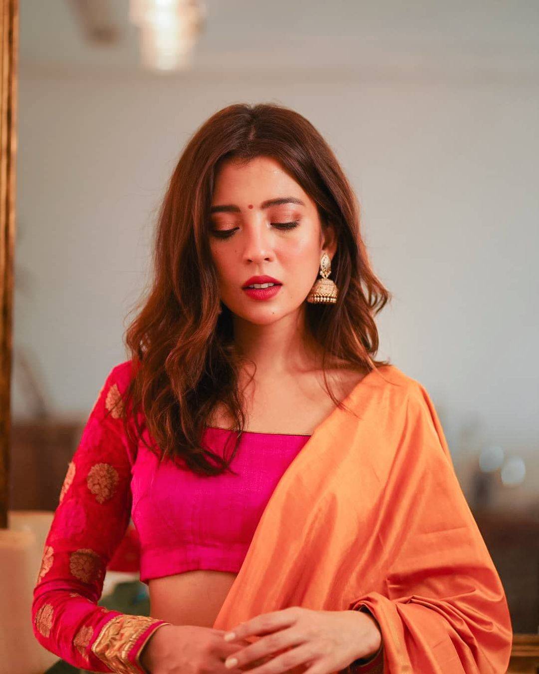 Blonde Stepsis Saw My Boner And Wants A Threesome | Scrolller