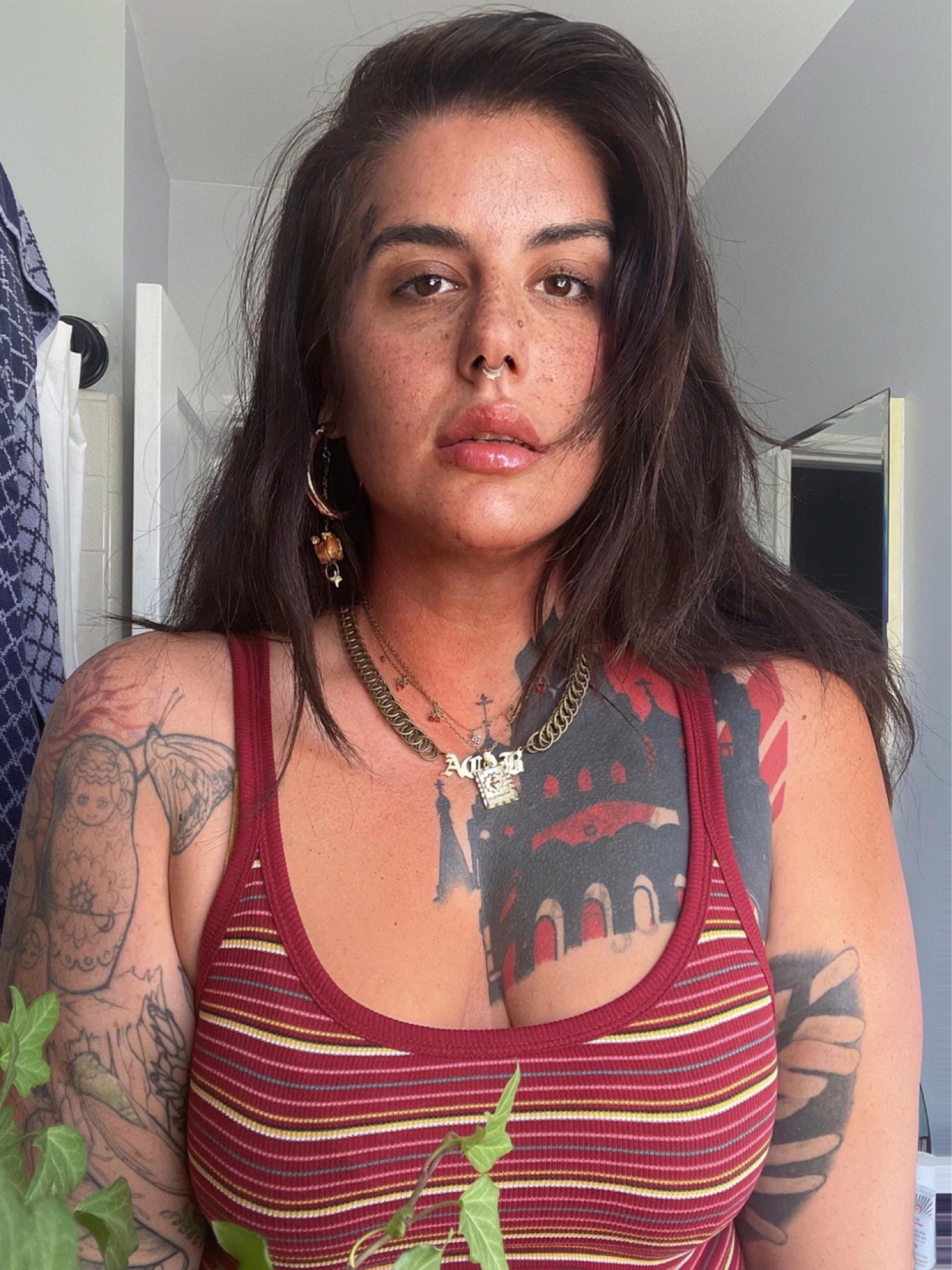 Bathroom lighting is best lighting | Scrolller