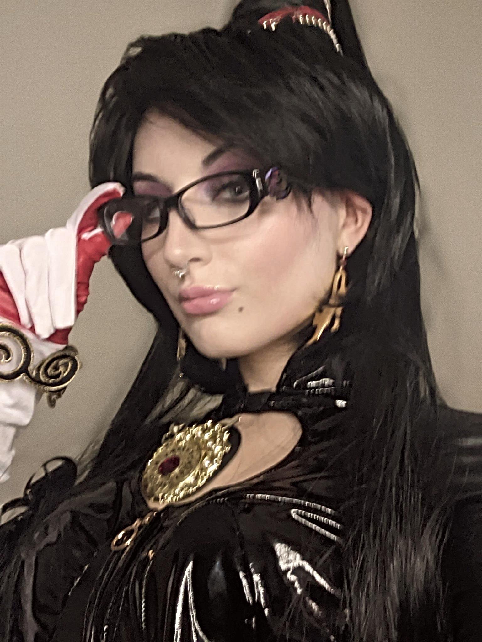 Bayonetta selfie | Scrolller