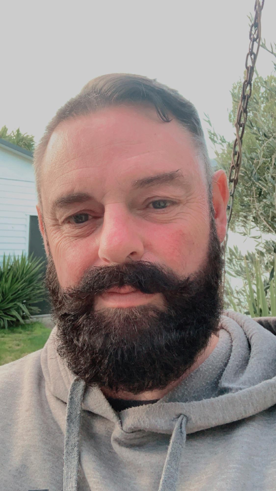 Bear beard getting thicker 😍😈 | Scrolller