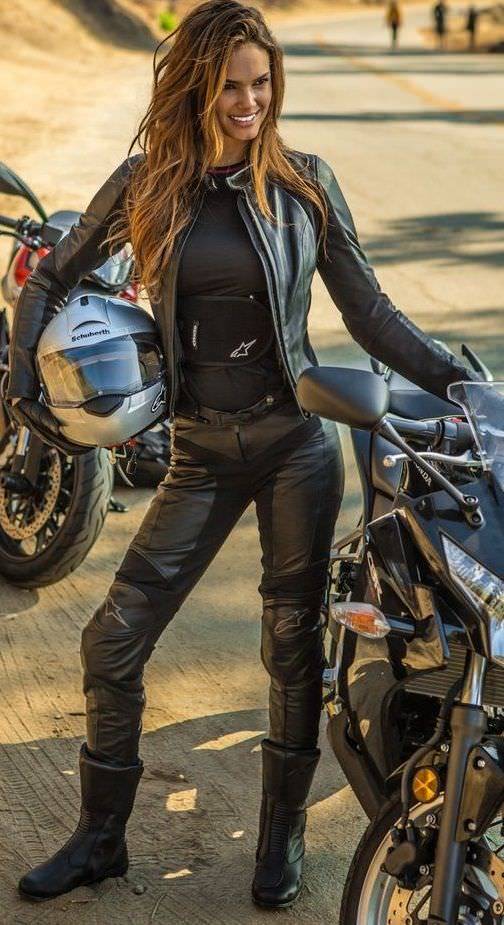 Beautiful biker girl | Scrolller