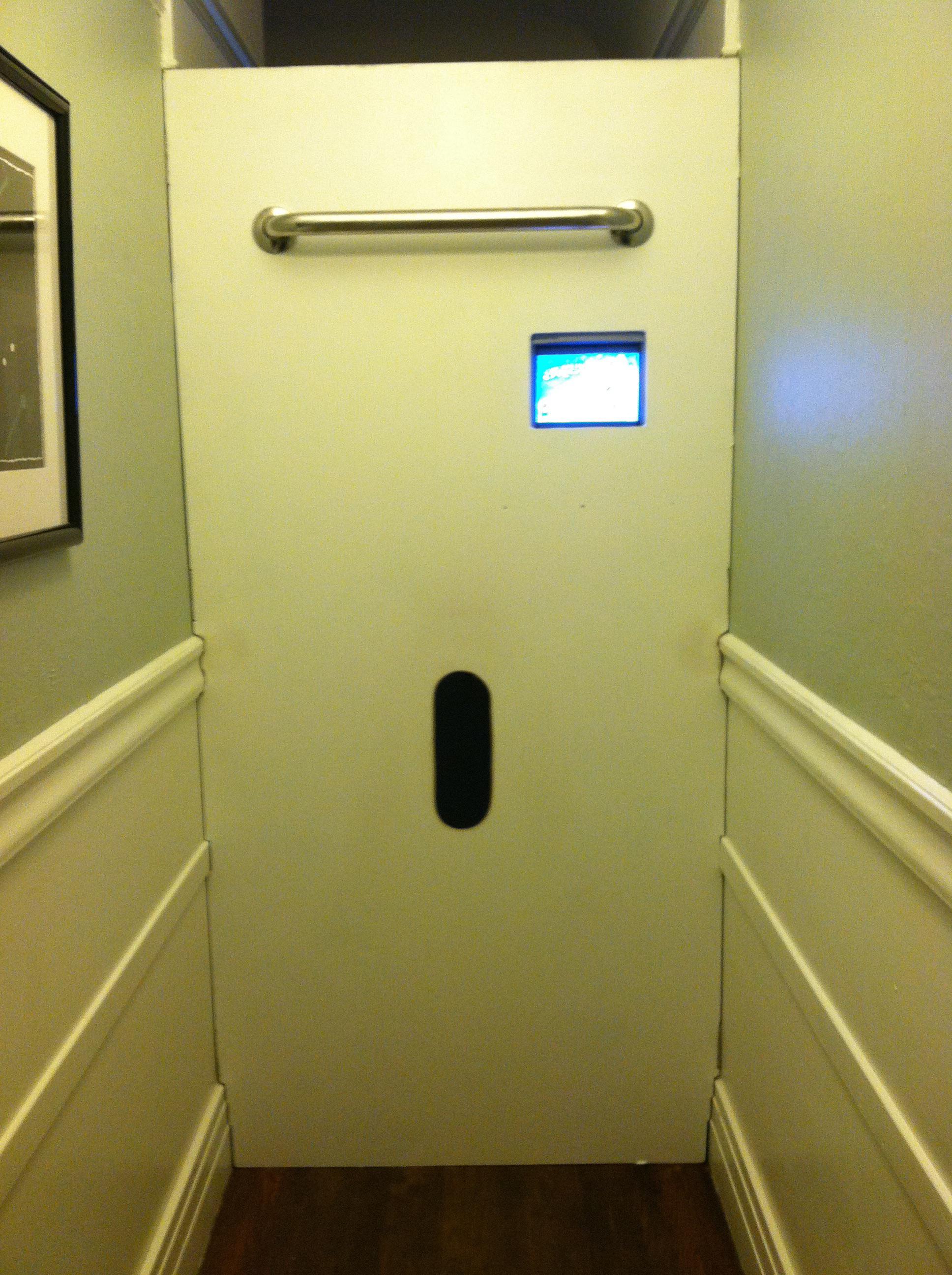 Beautiful blow jobs for beautiful boners! Wooden GH, overhead grab bar and IPad with porn. SF CA ...