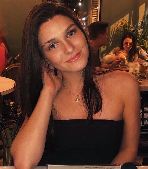 Beautiful Dinner Date ! | Scrolller