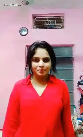 Beautiful Indian Girl Show Her Treasure Video (Link In Comment) | Scrolller