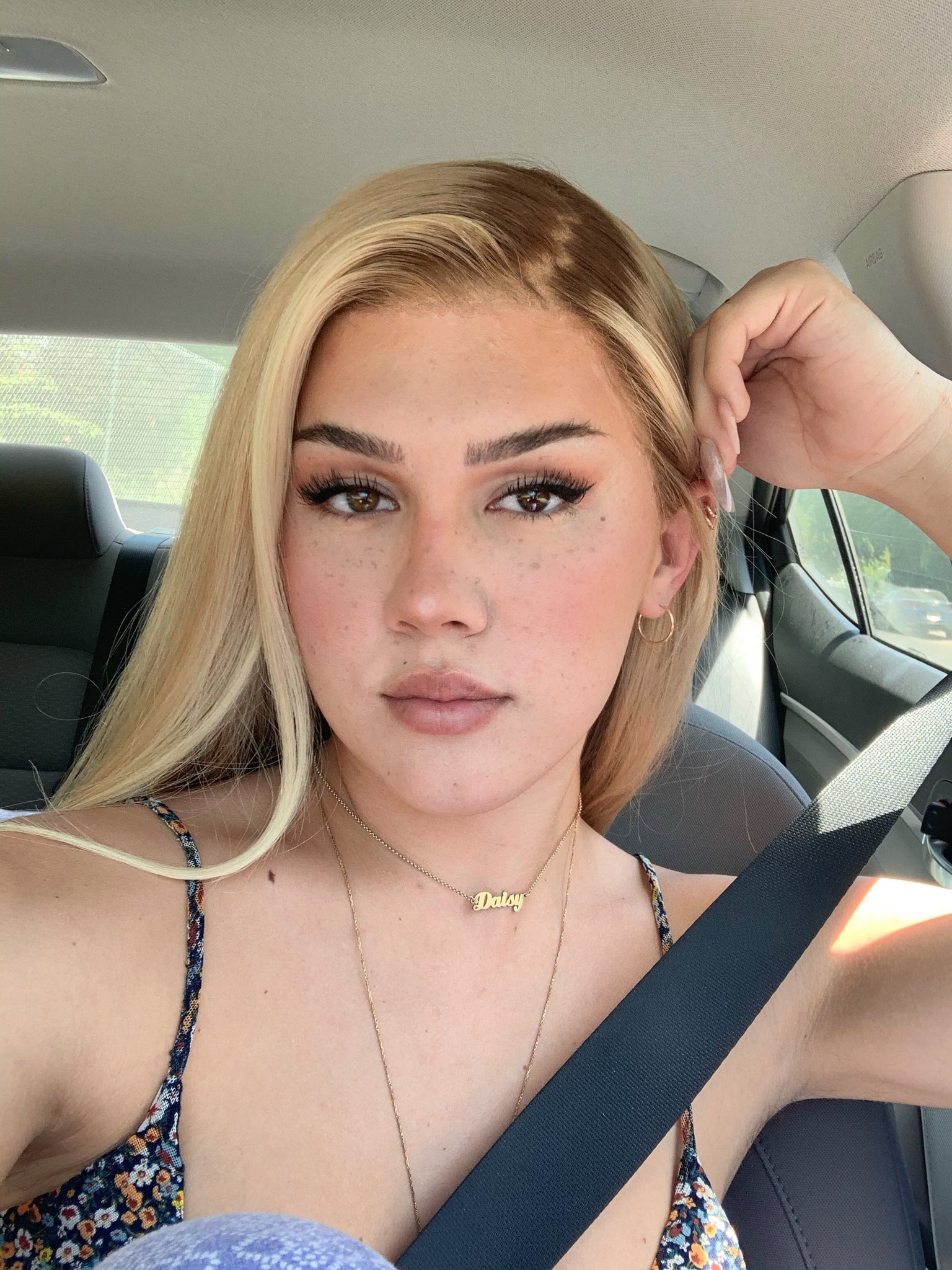 Beautiful selfie | Scrolller