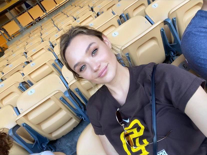 beauty at the baseball game | Scrolller