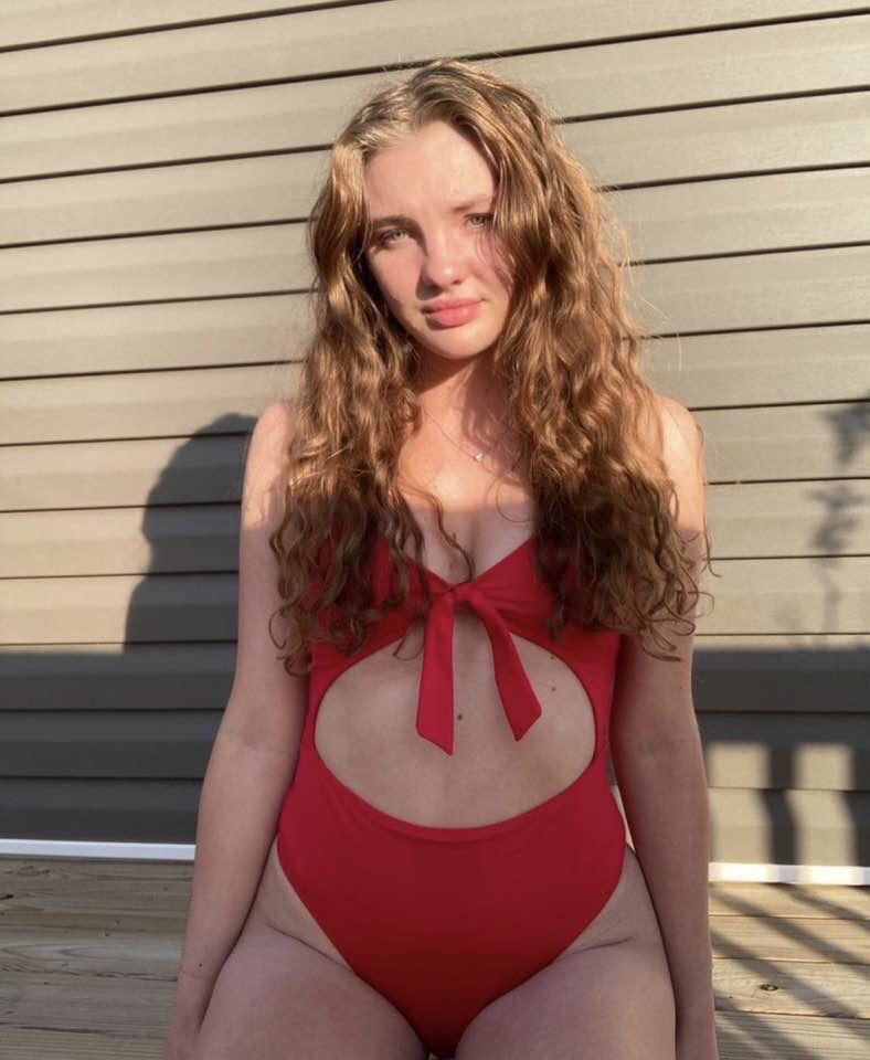 Been wanting to this hot classmate get a cum tribute. Dm me | Scrolller