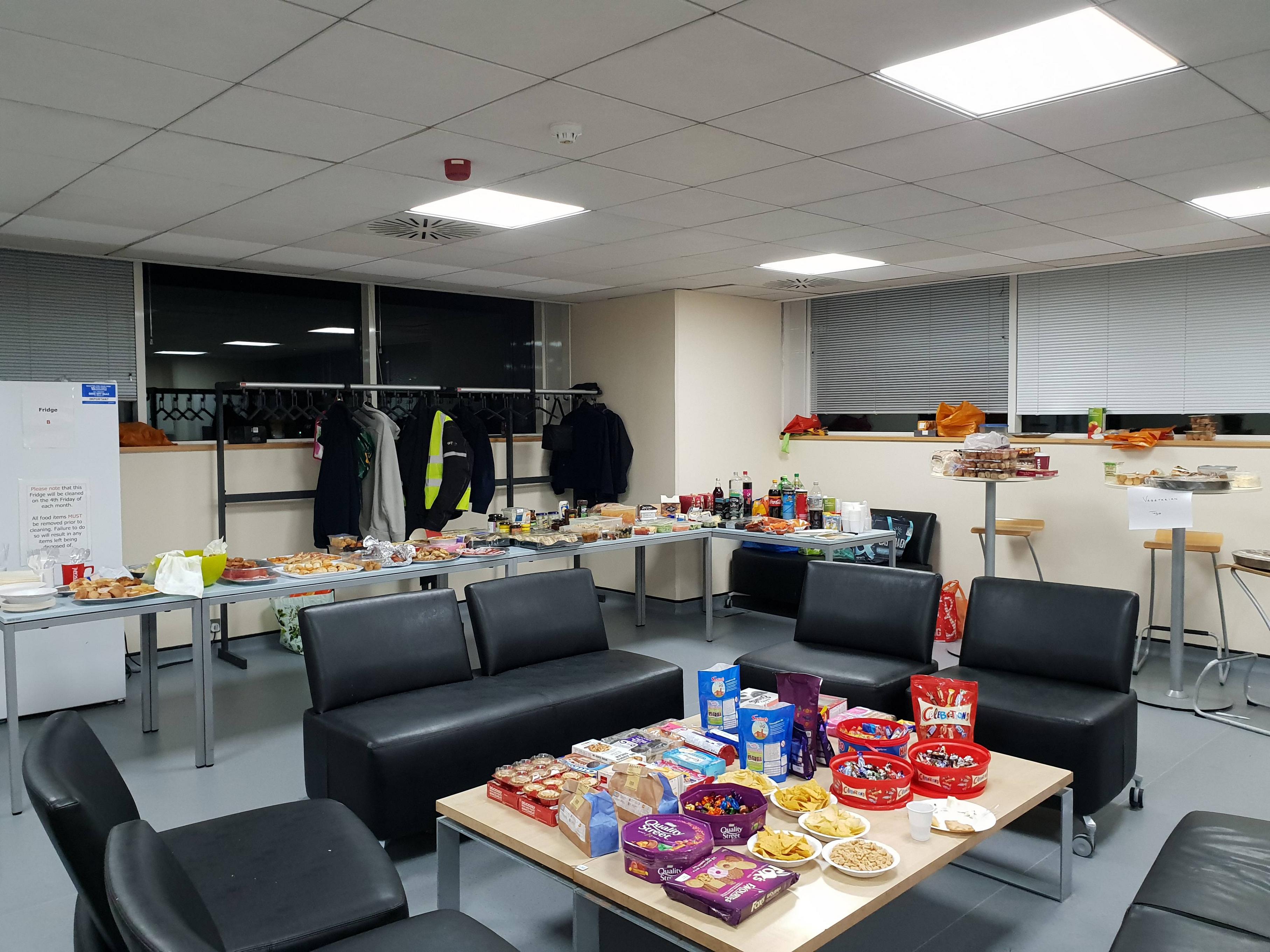 Behold, the annual night duty christmas buffet! | Scrolller