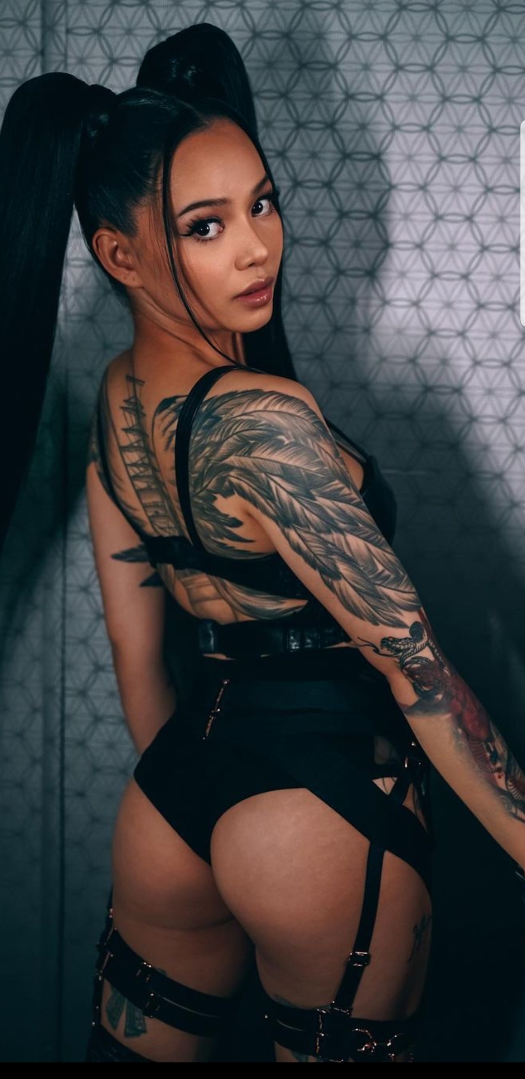 Bella Poarch | Scrolller