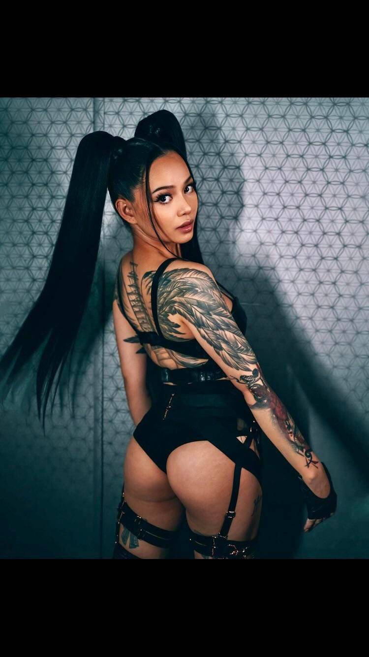 Bella poarch | Scrolller