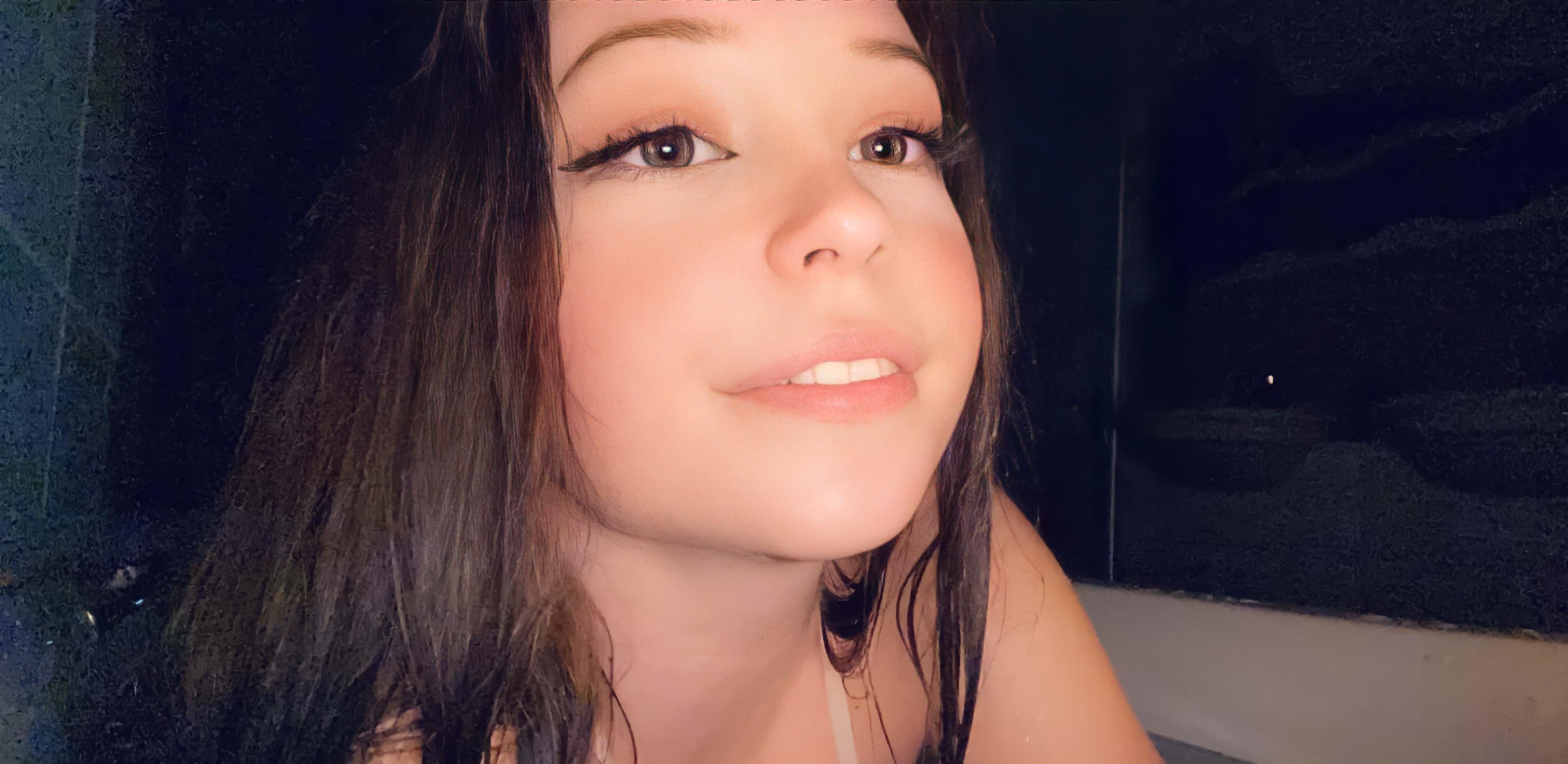 Her mega in comments 🔥 | Scrolller