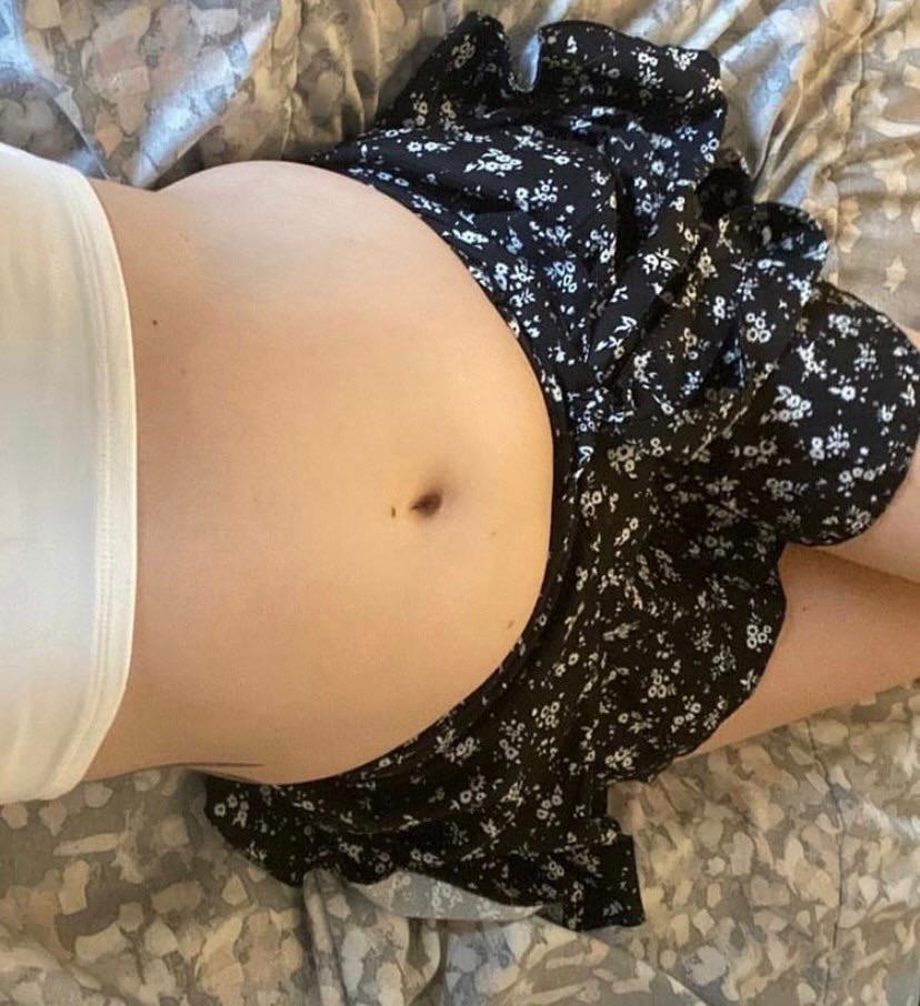 Belly rubs? | Scrolller