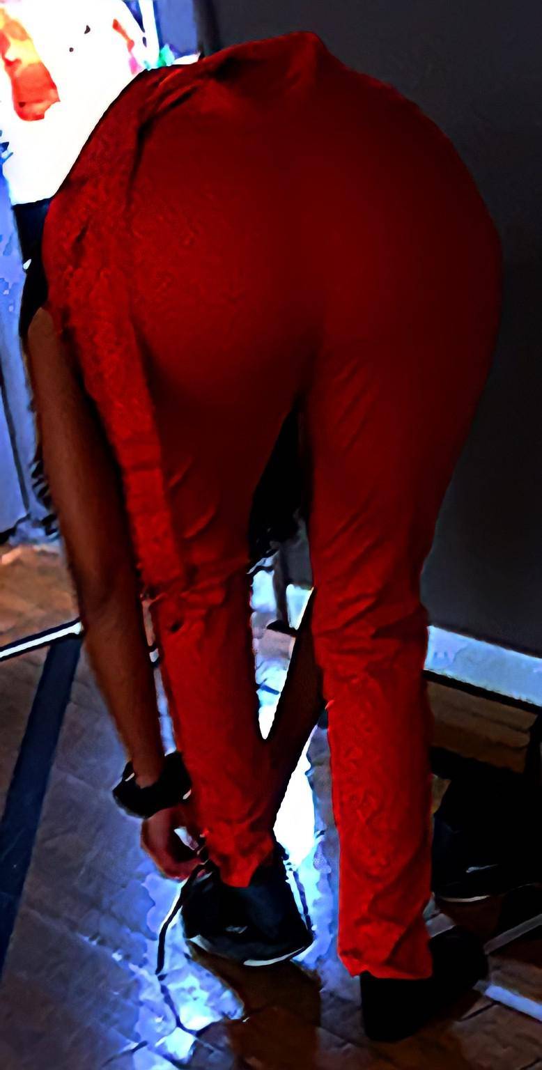 Bent Over Ass Scrolller