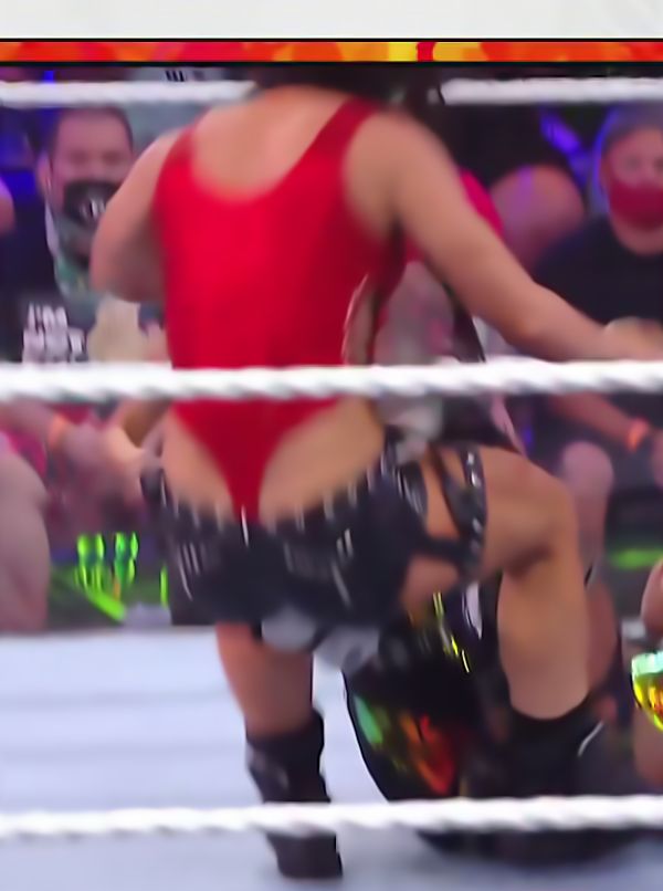 Best attire in WWE?) oh Mandy | Scrolller