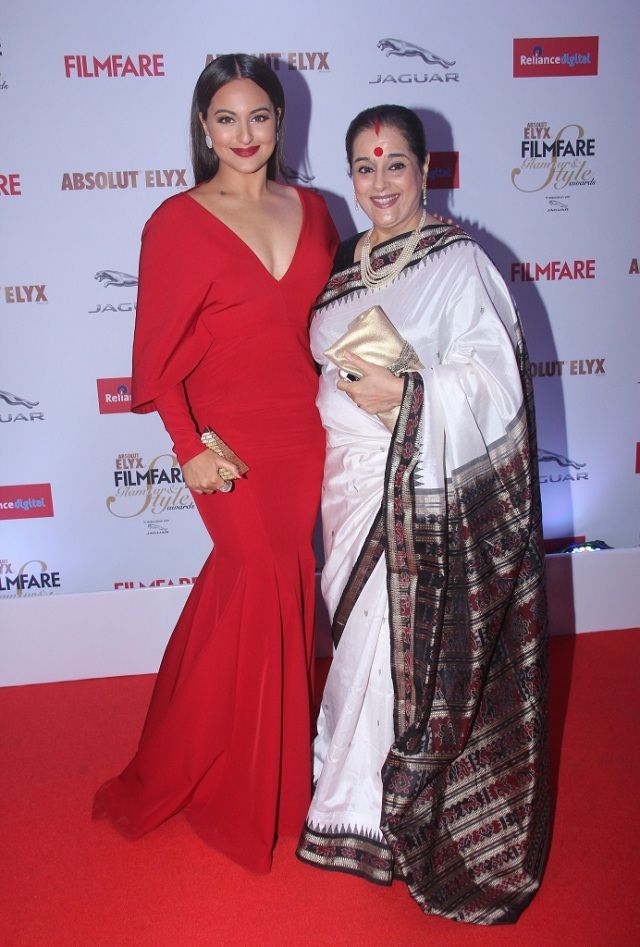 best for threesome | Scrolller