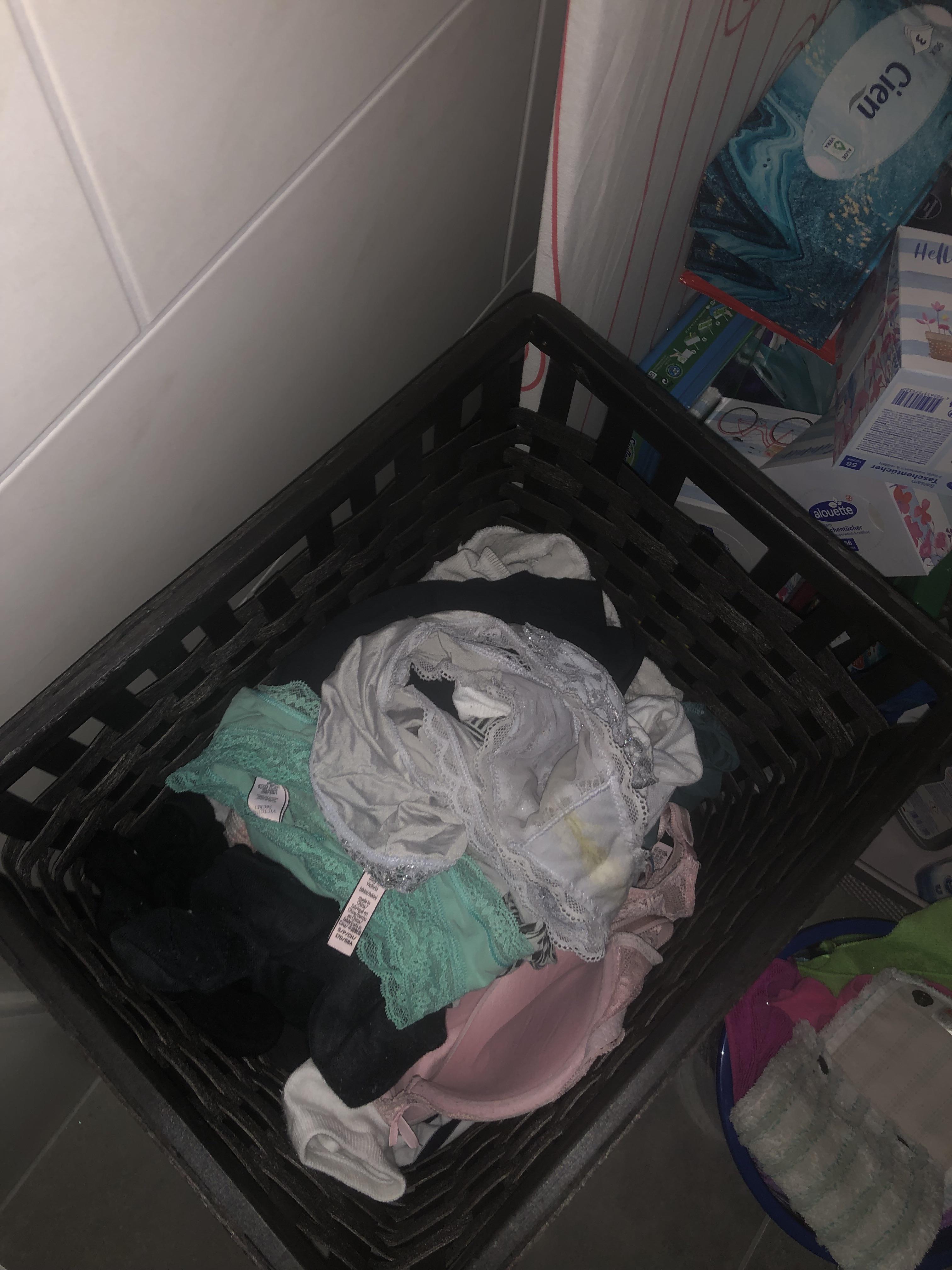 Best friend’s and his gf’s hamper | Scrolller