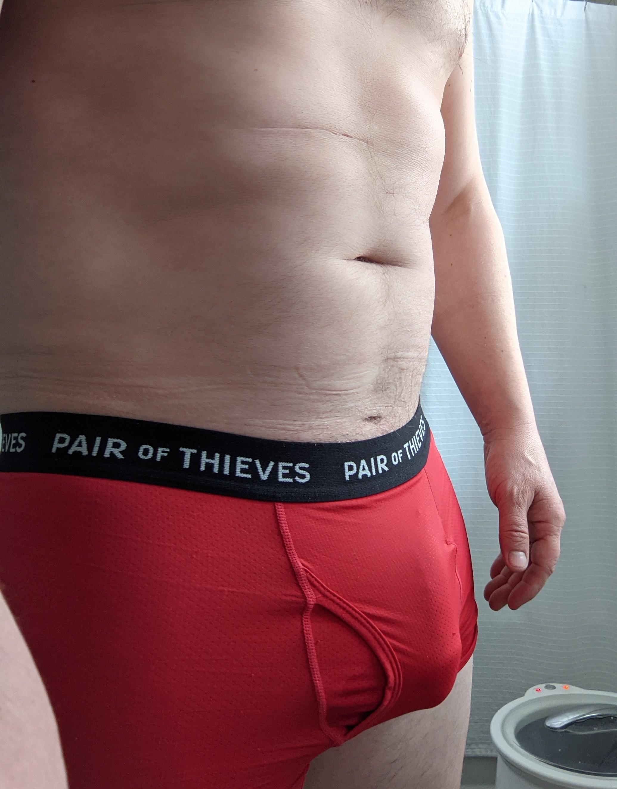 Best part of Friday is stripping down after work. (39) | Scrolller