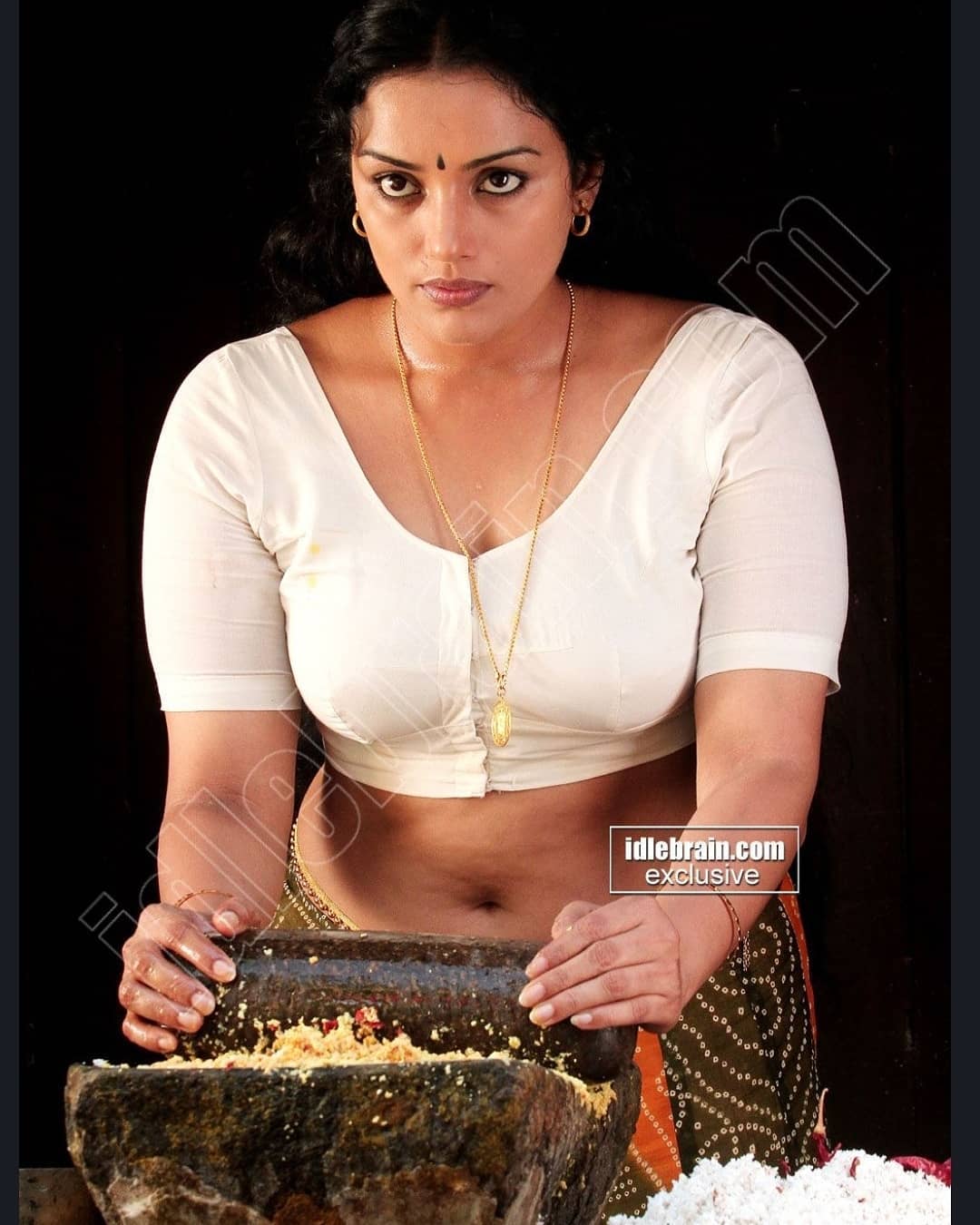 Beta Kya dekh rahe ho, 😶 | Scrolller