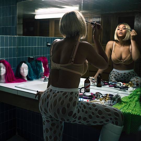 Beyonce In a Thong | Scrolller