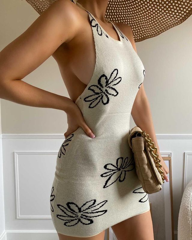 Big hat matching bag | Scrolller