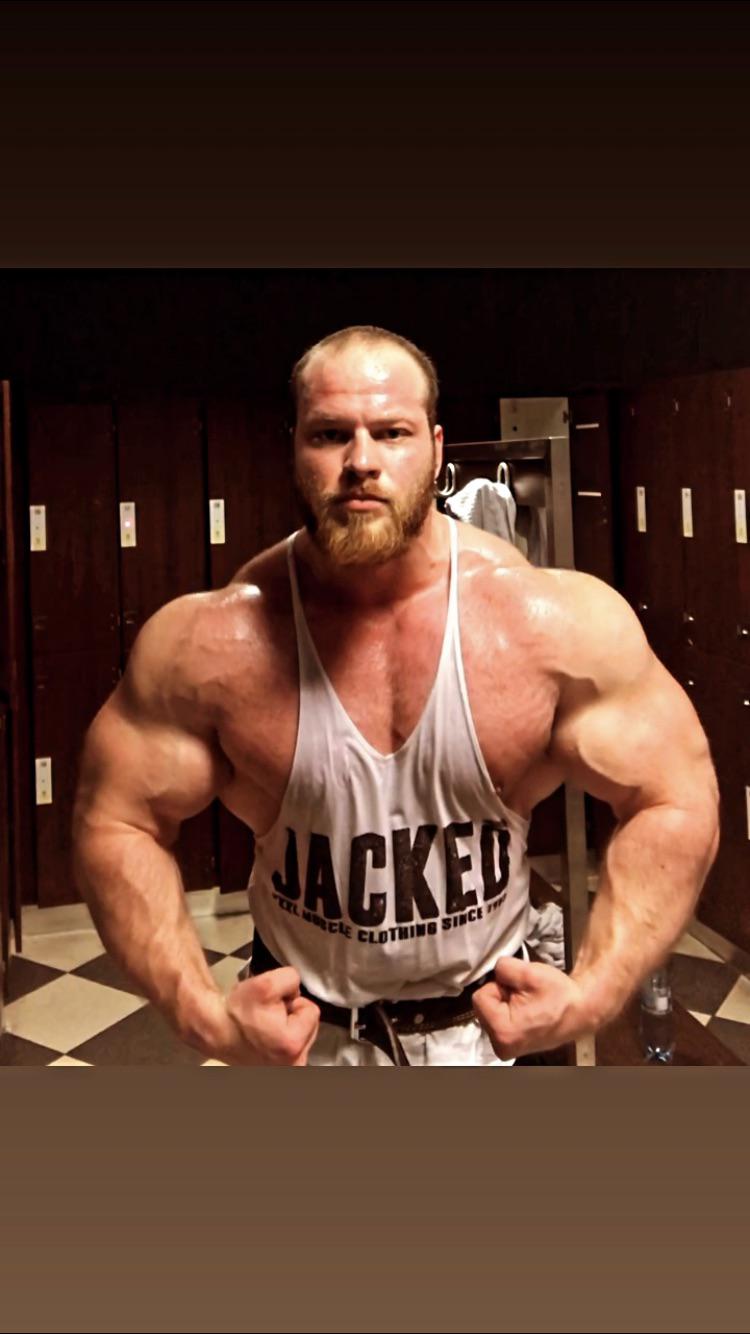 Big Pump big follower | Scrolller