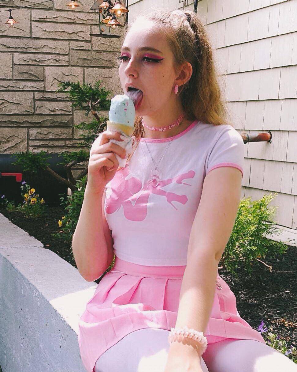 Accidental Ahegao? | Scrolller