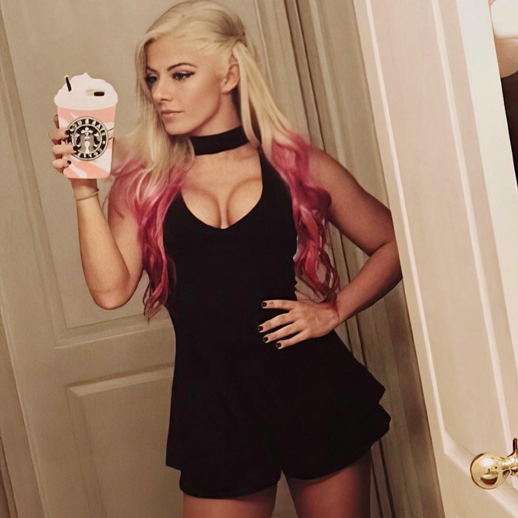 Biscuit Butt Goddess Sexi Lexi | Scrolller