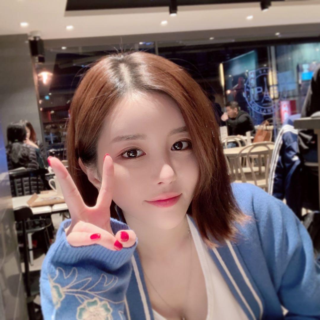 BJ Ssonim | Scrolller