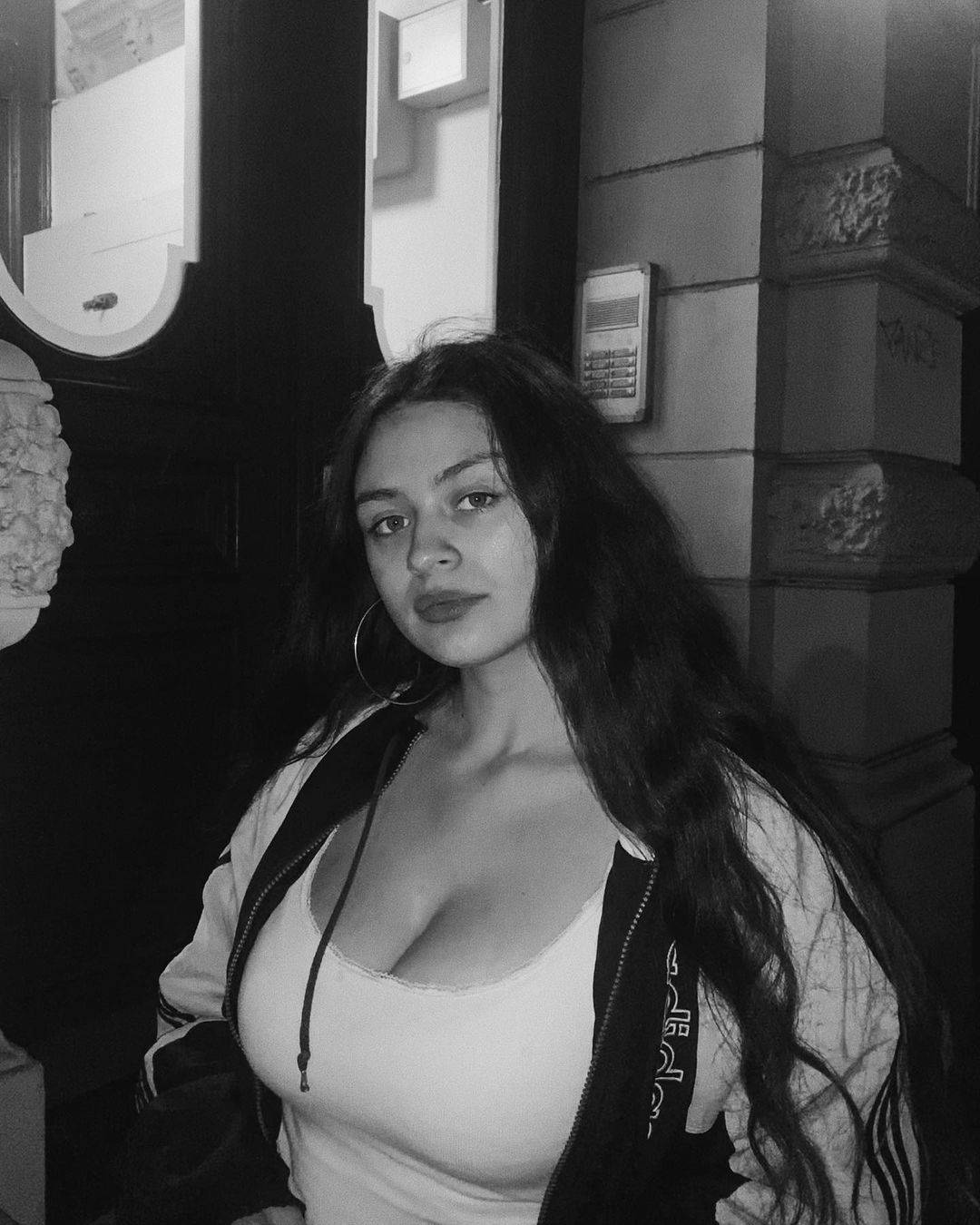 Black and white | Scrolller