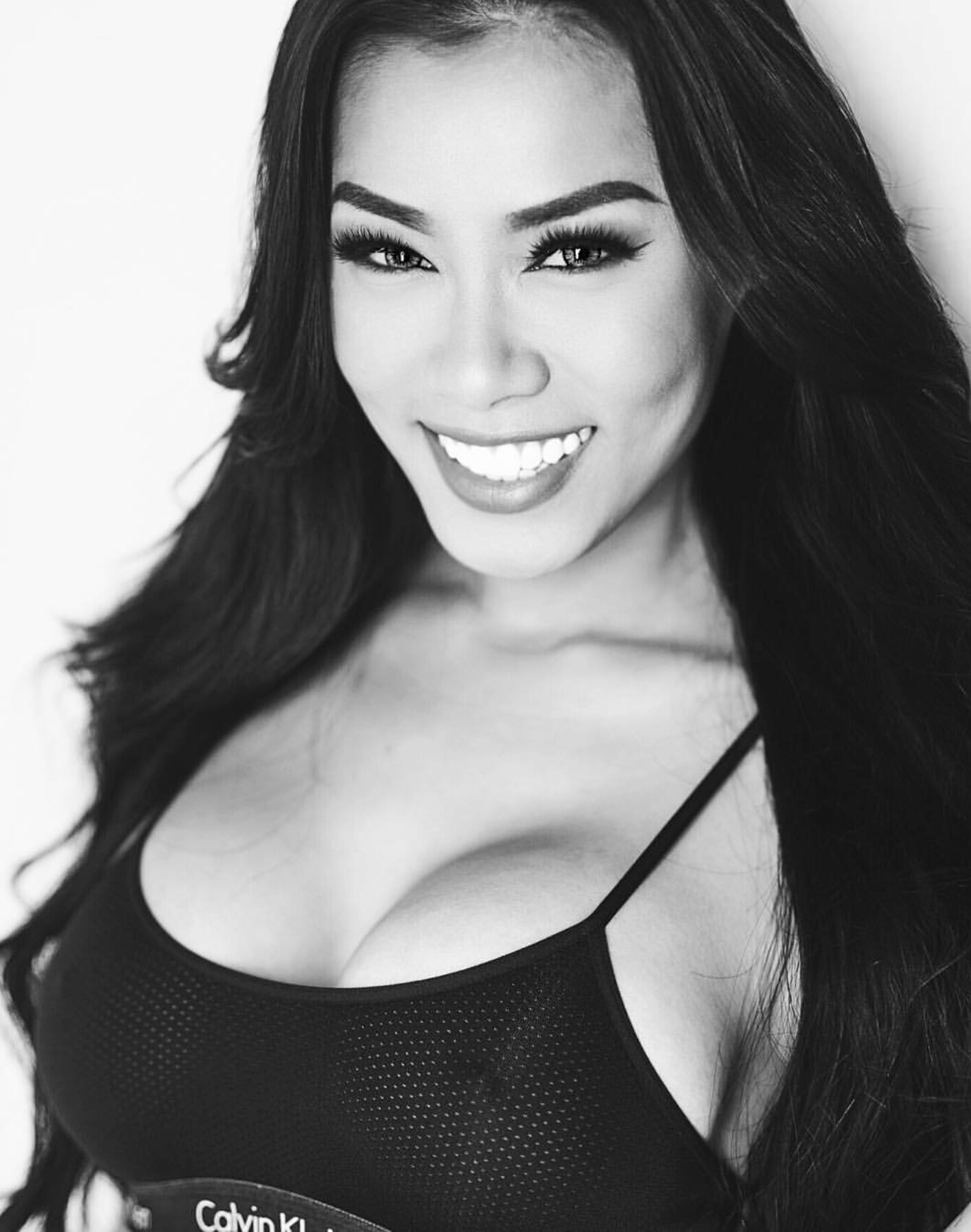 Black and White | Scrolller