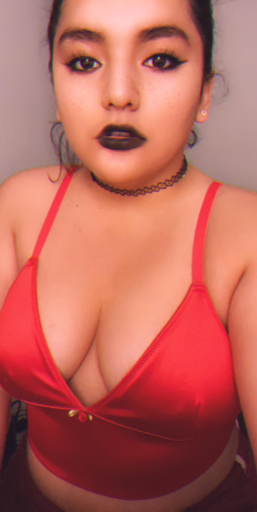 Black lipstick | Scrolller