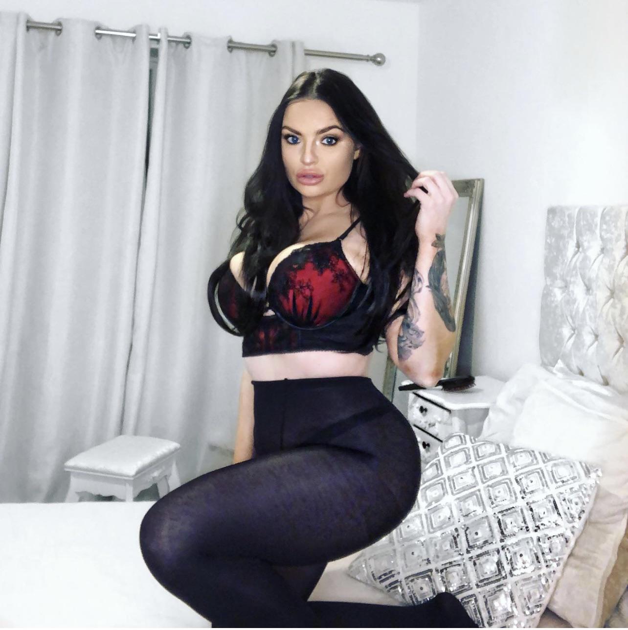 Black tights | Scrolller