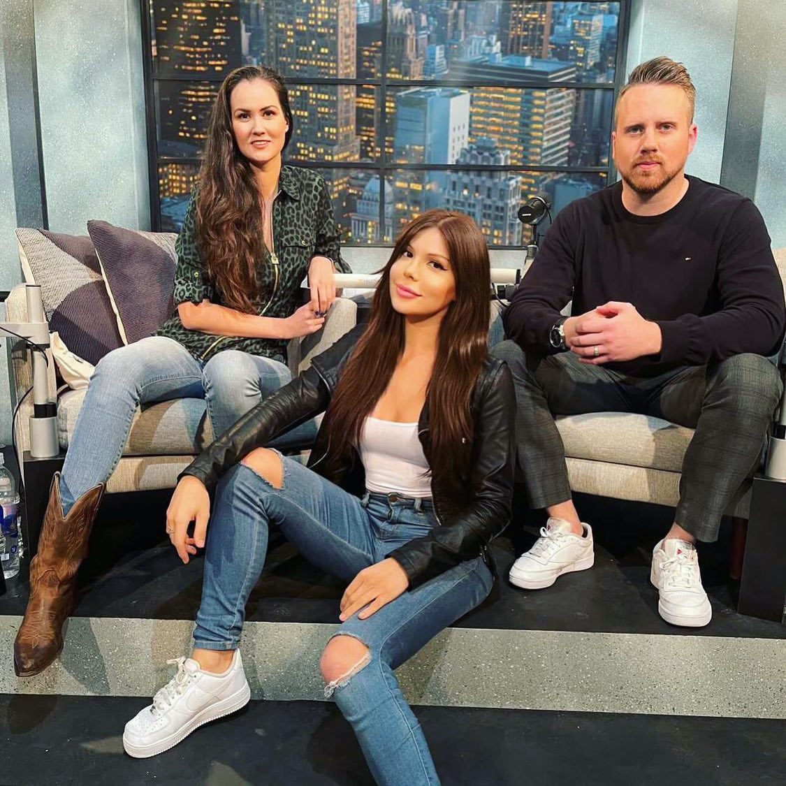 Blaire White X Sydney Watson X Elijah Schaffer | Scrolller