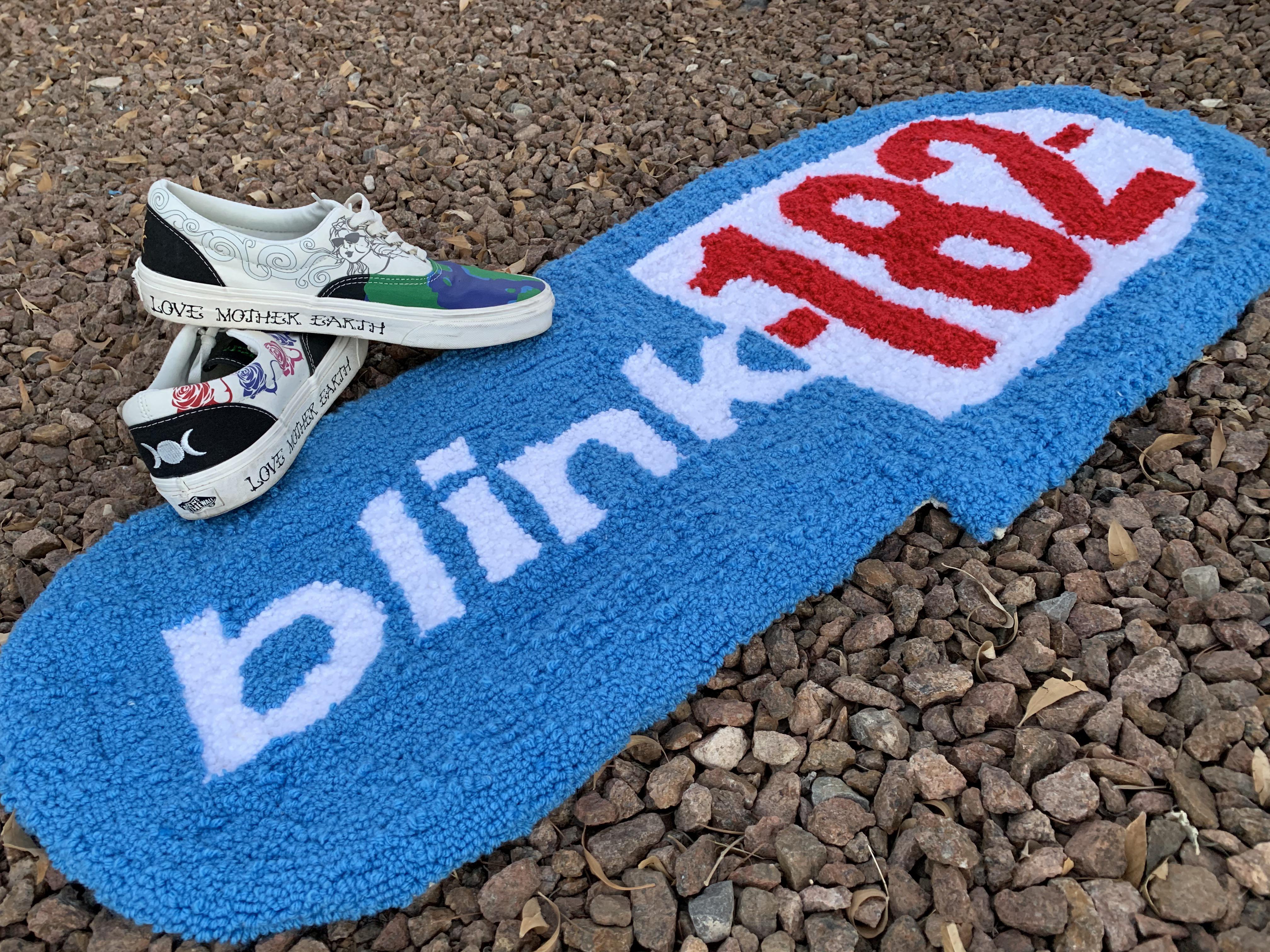 💊🎸🔥Blink Rug!!! ig@thetuftones | Scrolller