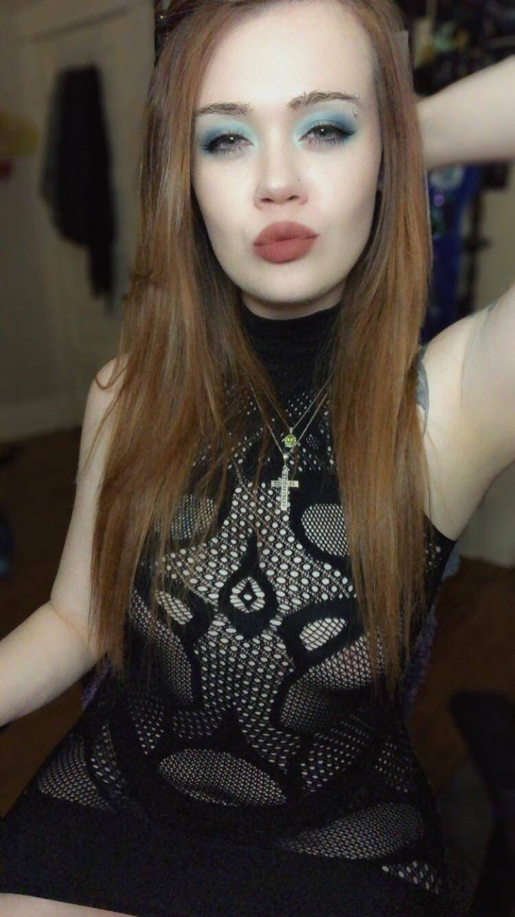 Blondes are noticed but redheads are never forgotten | Scrolller