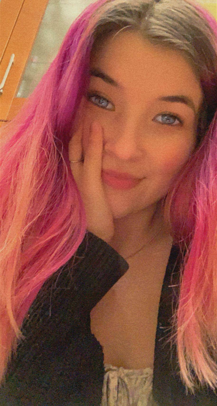 Blue contacts anyone? | Scrolller