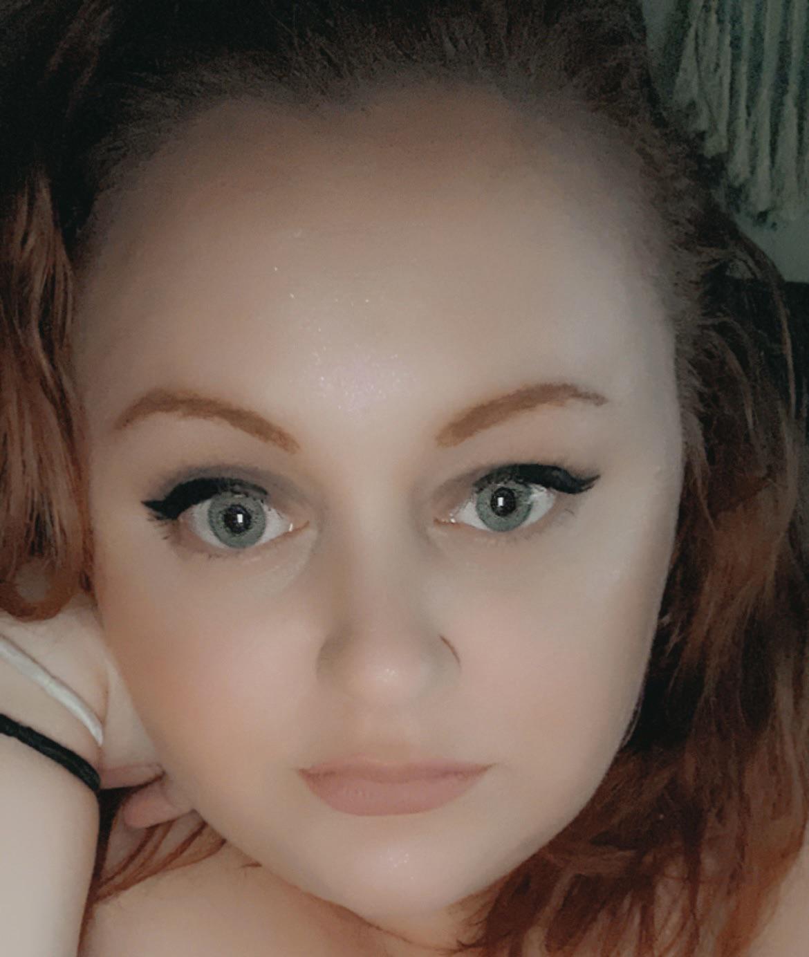 Blue eyed girl! | Scrolller