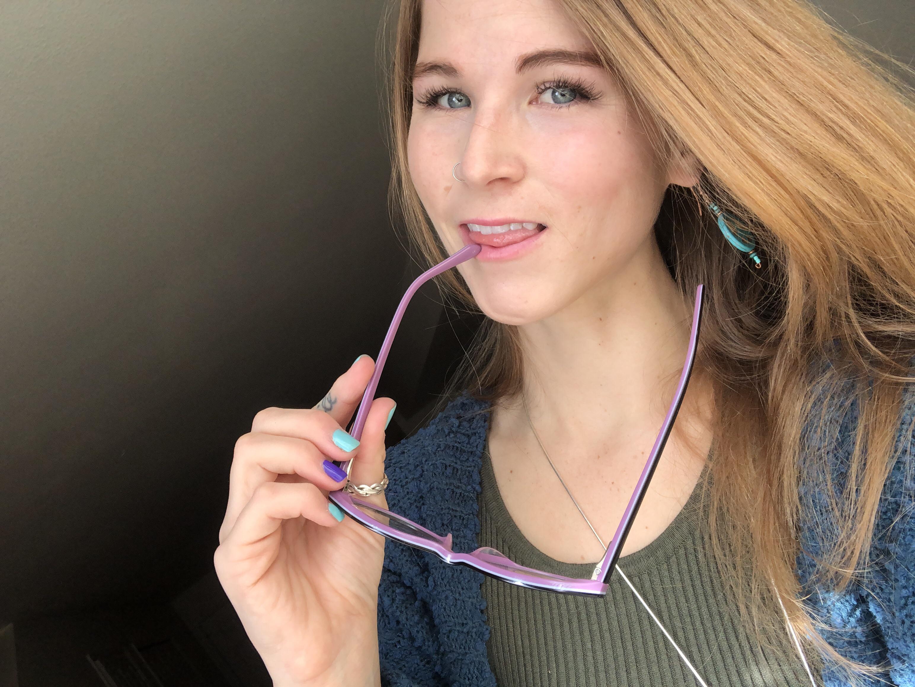 Blue is pretty basic, but I’m not! Happy Friday Pretties!! | Scrolller