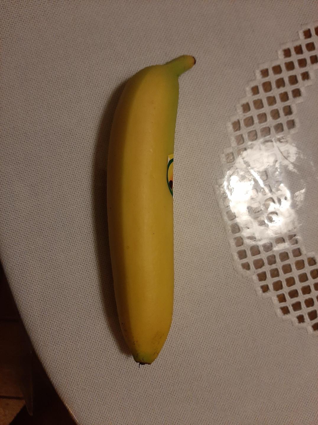 Blursed_banana | Scrolller