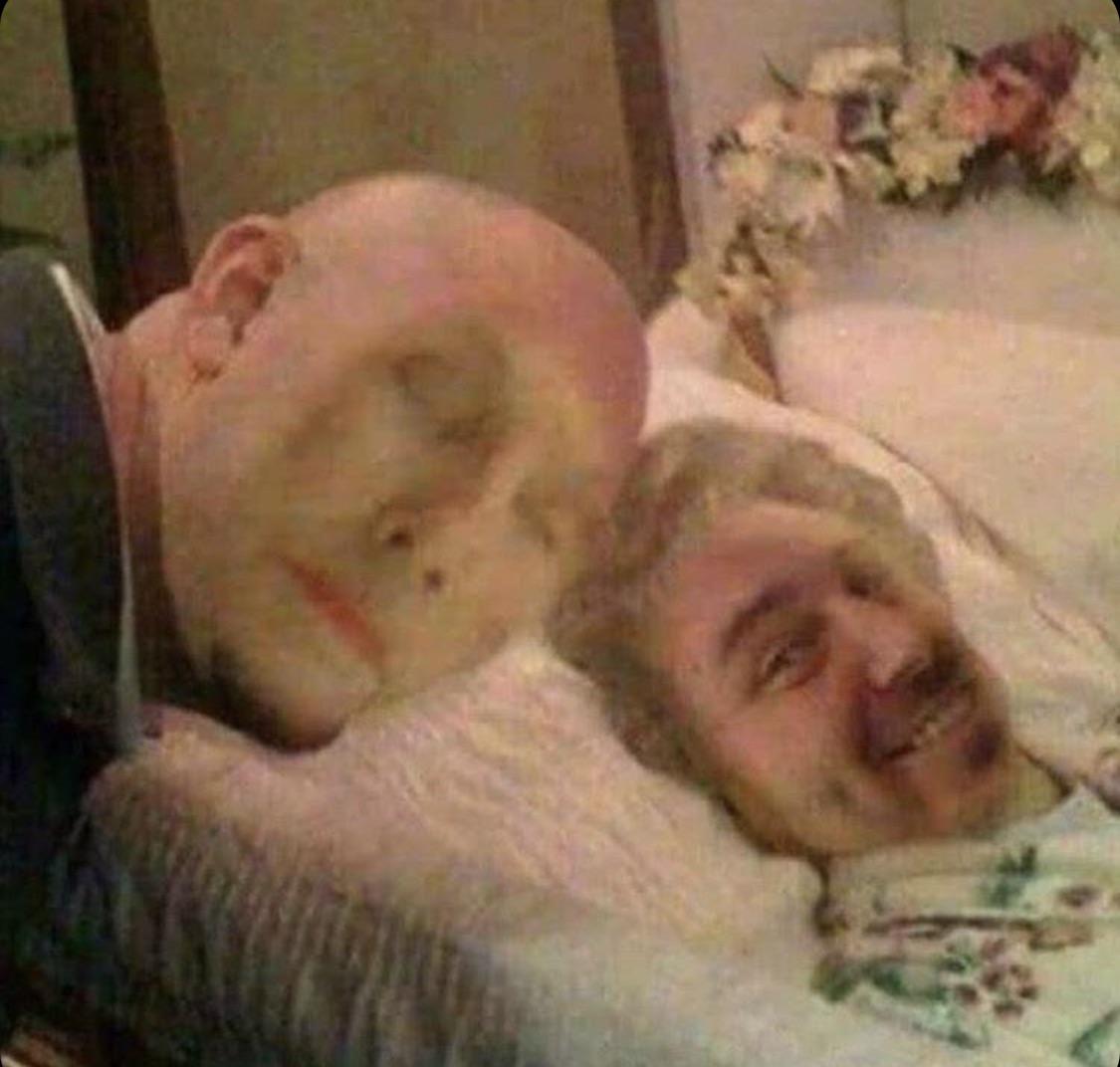 Blursed face swap | Scrolller