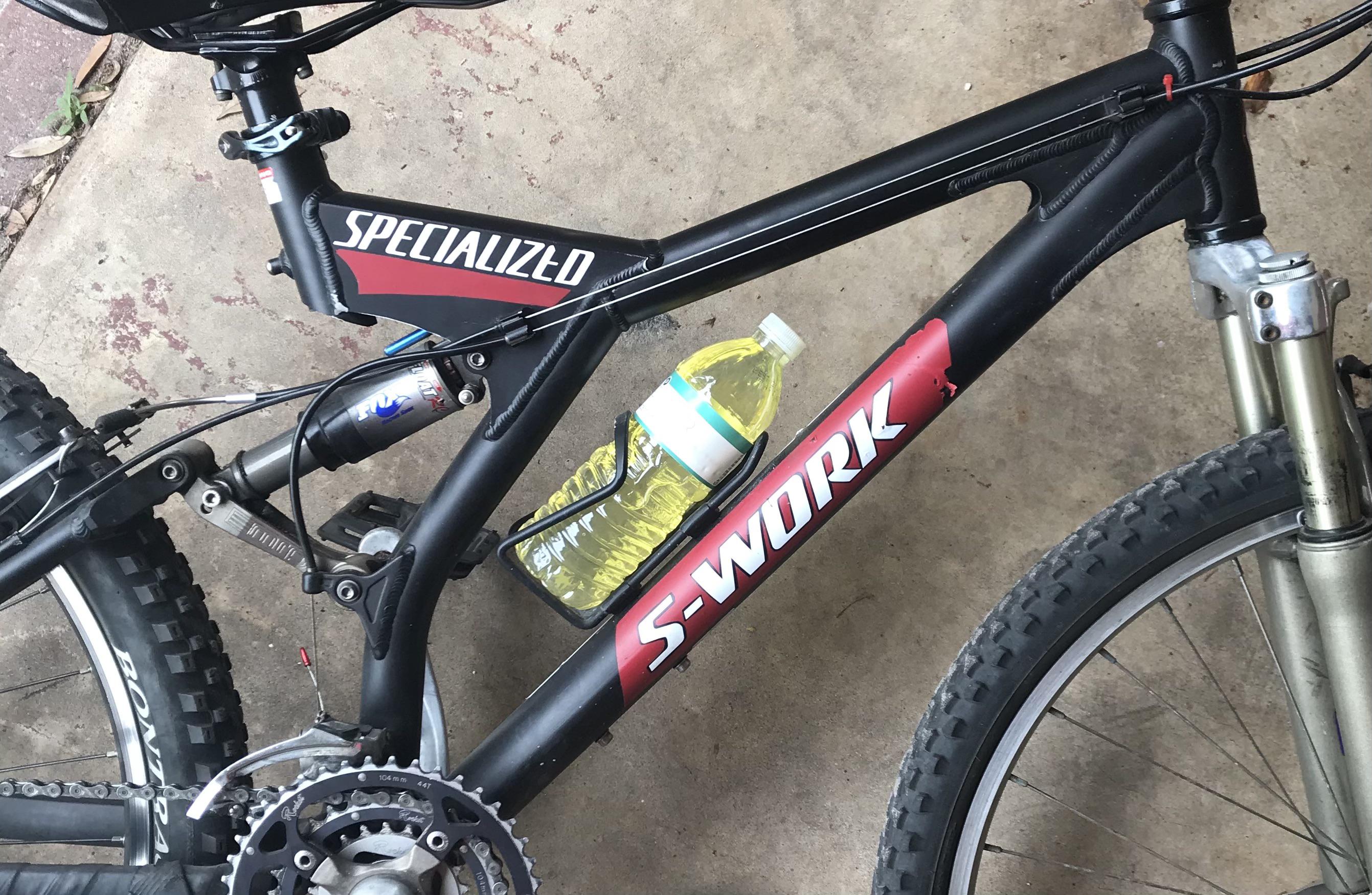 Blursed hydration | Scrolller