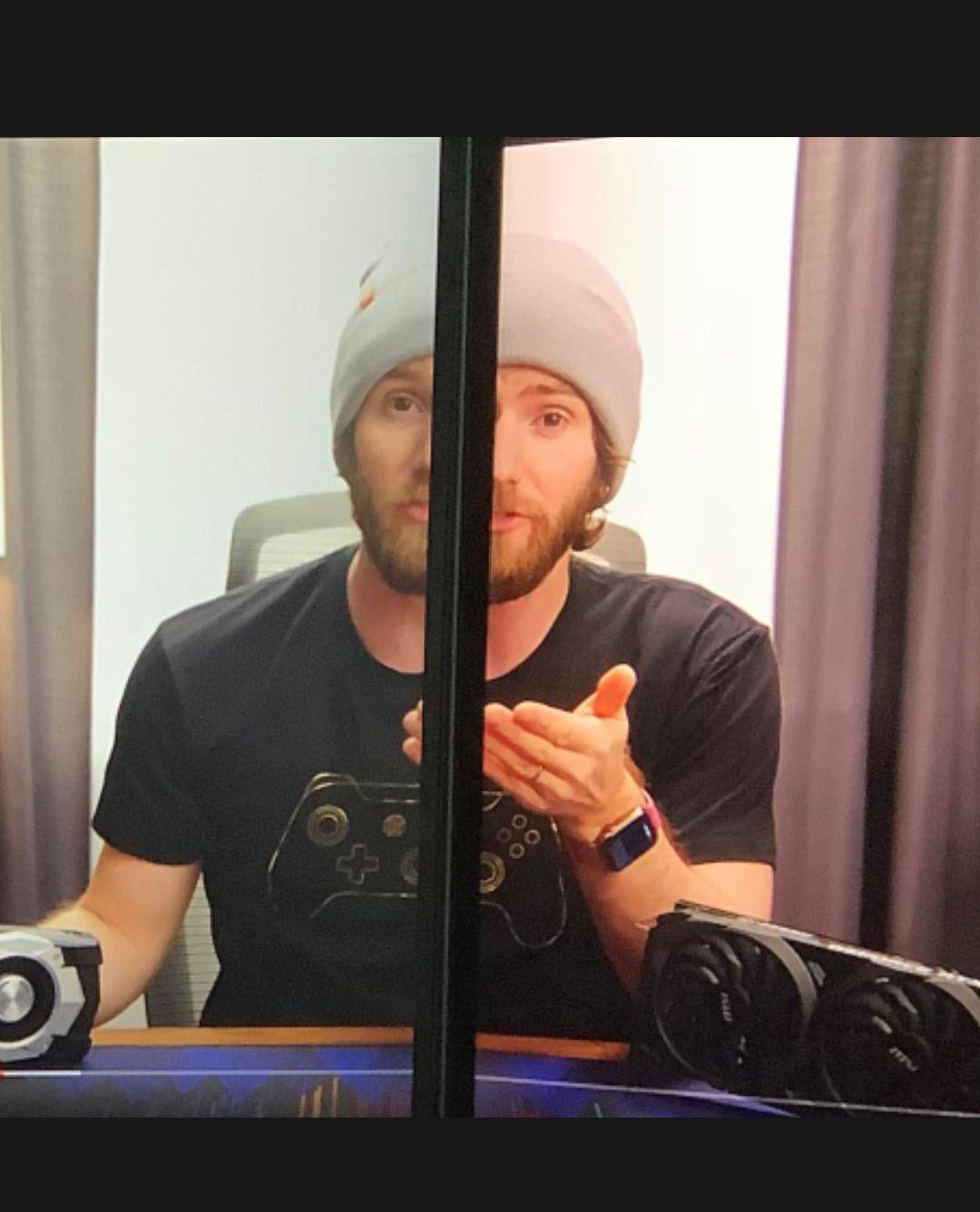 Blursed linus | Scrolller